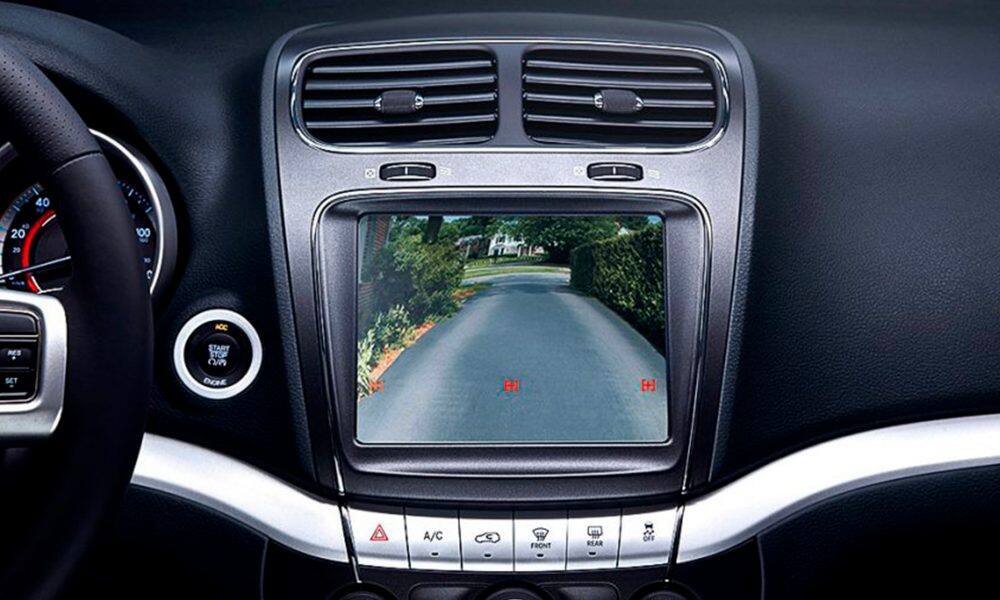 ¿Cómo manejar en reversa? 4 puntos a tomar en cuenta