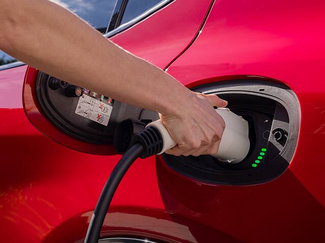 Dodge Hybrid & Electric Vehicles | Level 2 Charger & More